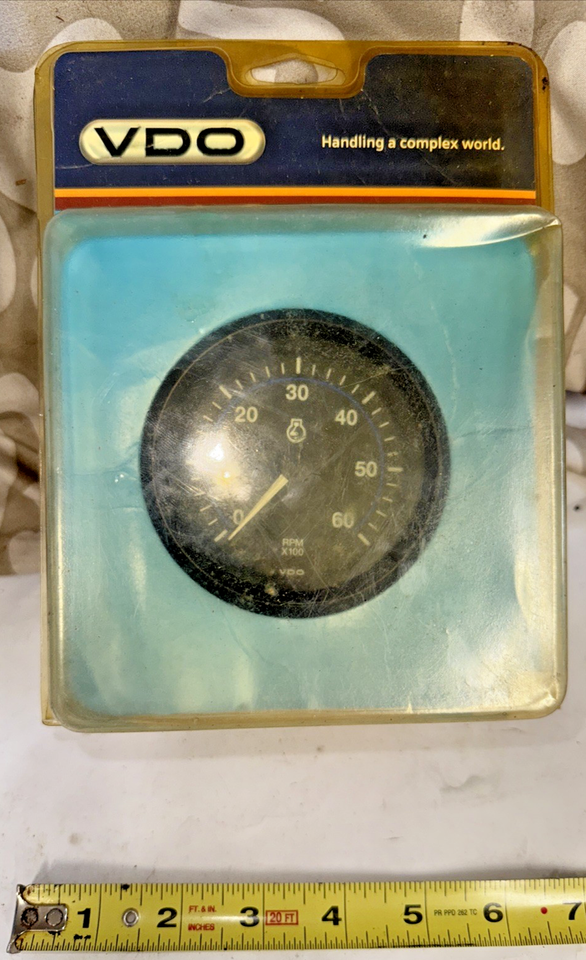 VDO Tachometer 333 504D Tach 0-6000 RPM Inboard Motor Correct Craft Ski ...