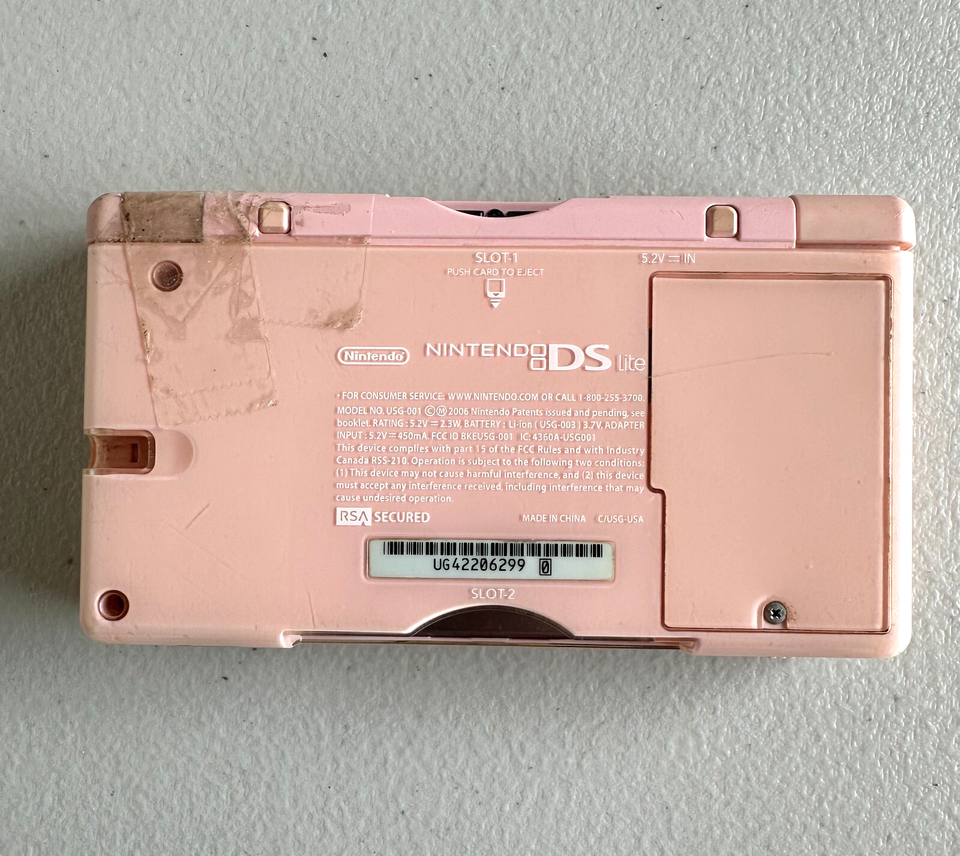 Nintendo DS Lite USG-001 Console Light Pink w/ Charger & Stlylus BROKEN ...