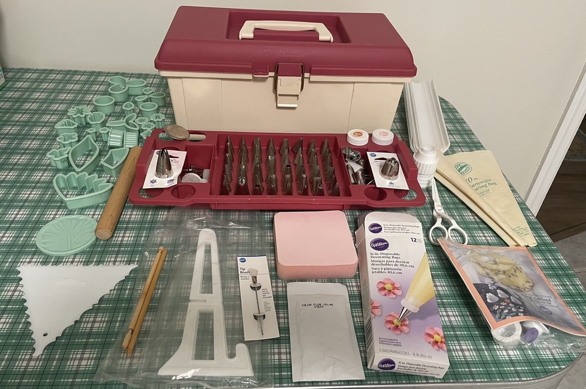 Wilton Cake Supply Organizer Wilton Decorate Smart Tip Organizer Case