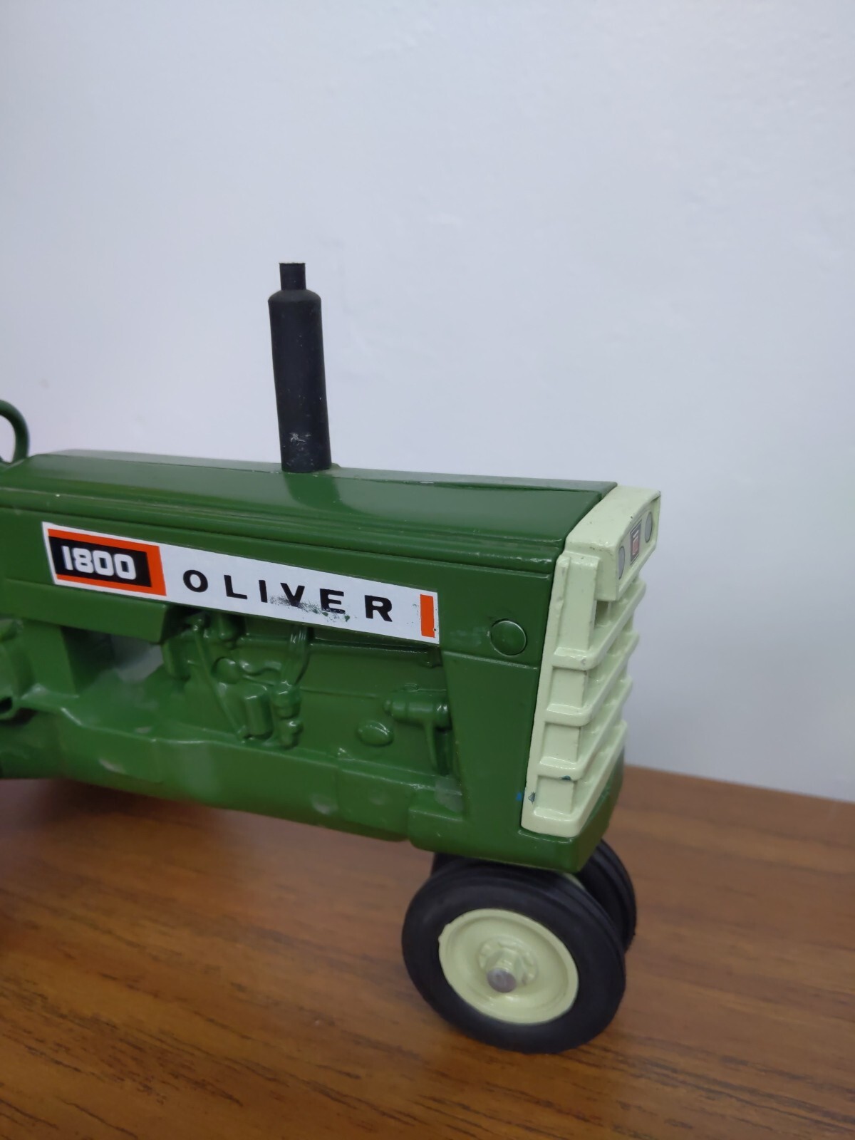 1/16 Ertl Farm Toy Oliver 1800 Tractor steel rims Repainted | eBay