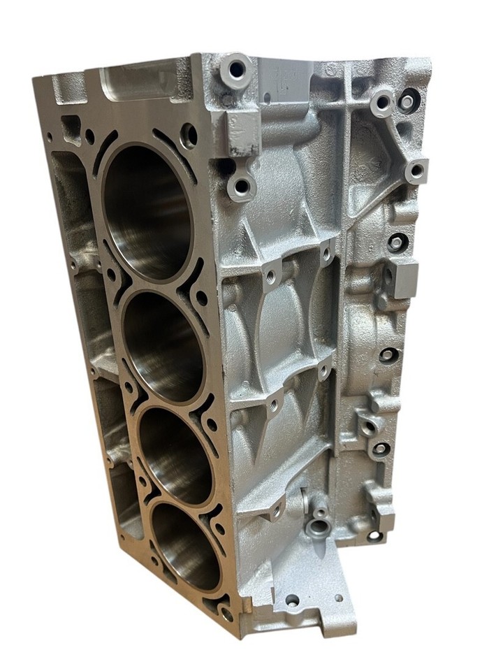 GM Chevrolet LS6 5.7L Aluminum Engine Bare Block 12561168 STND ...