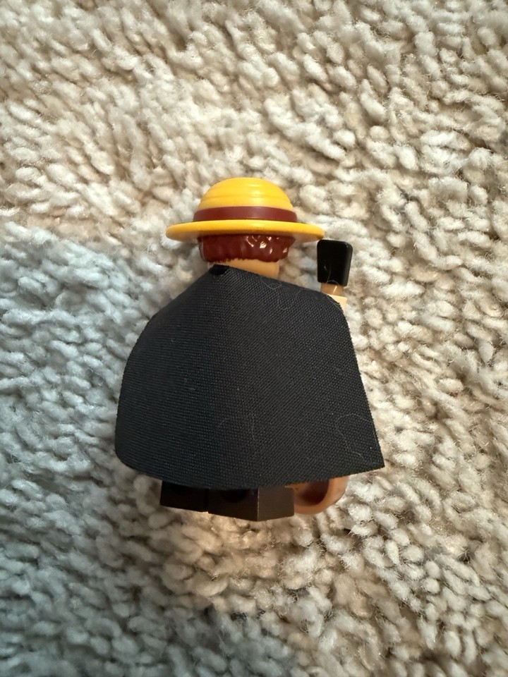 Lego One Piece Minifigure Shanks OP001 From 75636 Windmill Village Hut ...