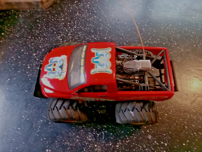 NEW BRIGHT Dodge Raminator R/C 4WD Monster Truck 27" Long 13" Tall ...