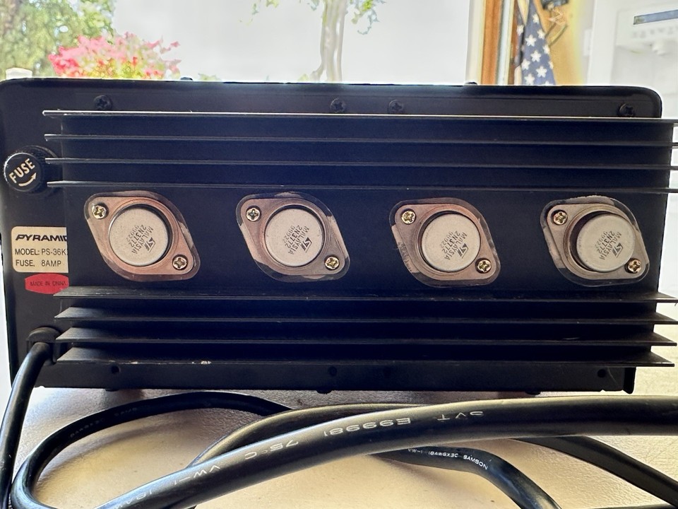 Pyramid PS-26KX (6-15V DC 25amp) Power Supply | eBay