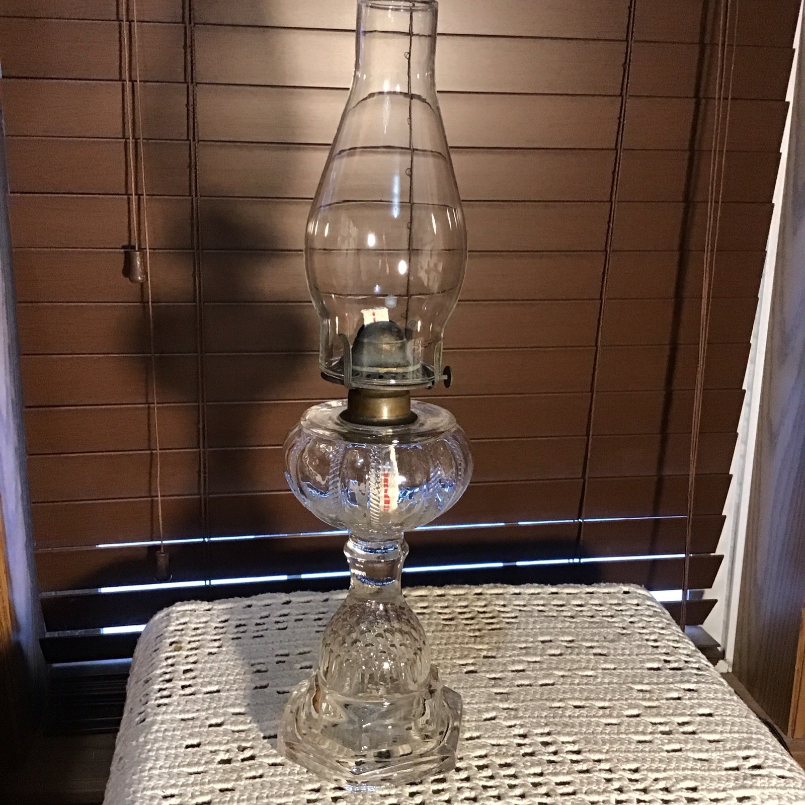 Antique Findlay Fishscale With Cable Font 16 1/2” Glass Pedestal Oil ...