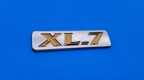 99 00 01 02 03 04 05 06 SUZUKI XL7 XL-7 SIDE FENDER EMBLEM LOGO USED ...