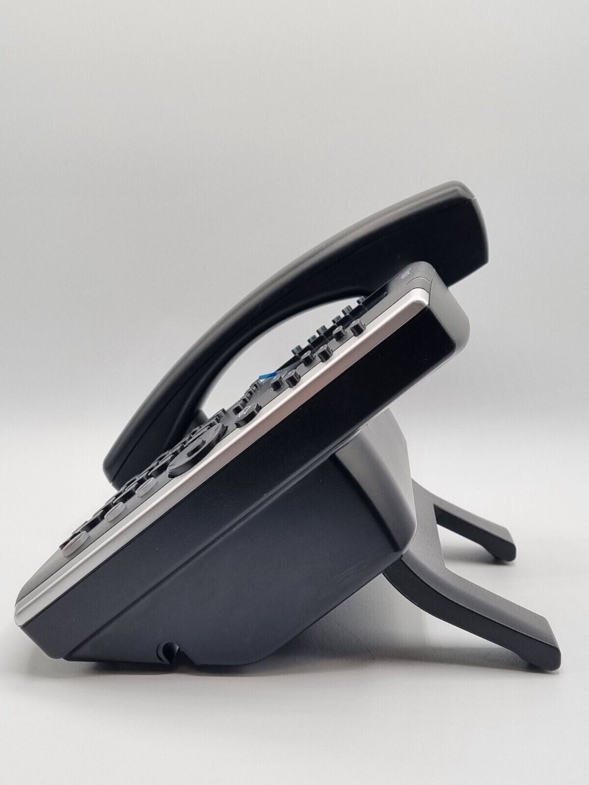 Polycom VVX 401 Wired Handset 12lines TFT Black IP Phone for sale ...