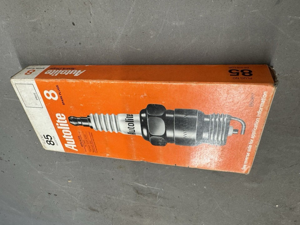 NOS 1962-1968 Chevy Corvette Spark Plugs GTO Firebird Truck Camaro Nova ...