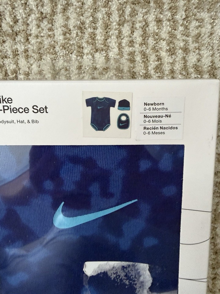 Nike Newborn 3 Piece Set Newborn 0-6 Months Blue Bodysuit Hat Bib Baby ...