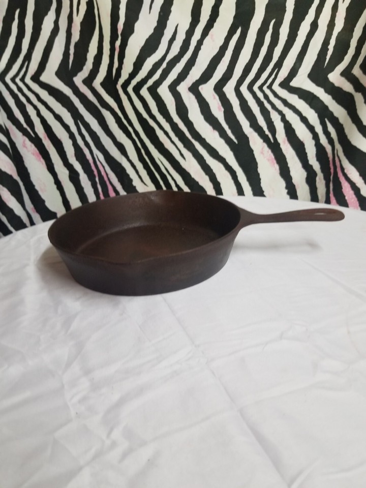 Pre Griswold Erie #7 Cast Iron Skillet | eBay