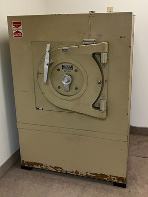 Safes - Safe Door