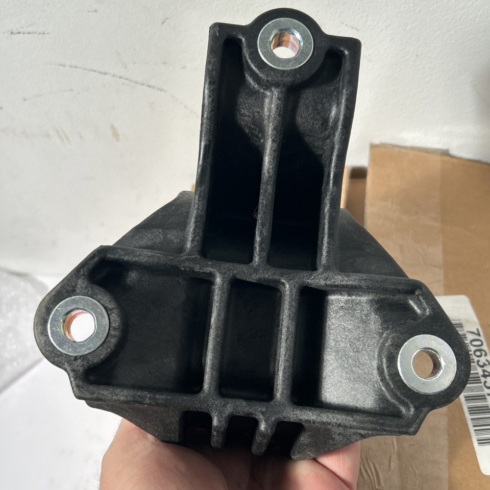 Genuine Honda 2013-2017 Accord 4 Cylinder Rear Motor Mount OEM 50810 ...