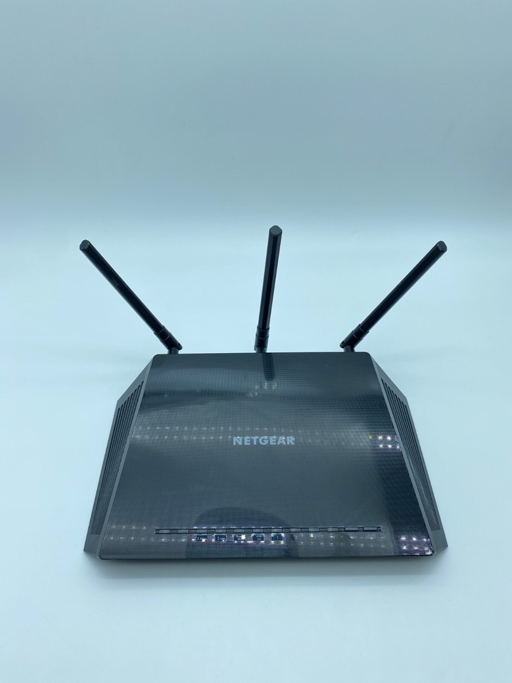 NETGEAR Nighthawk Smart Wi-Fi Router R6700v3 AC1750 – Dual Band Gigabit ...