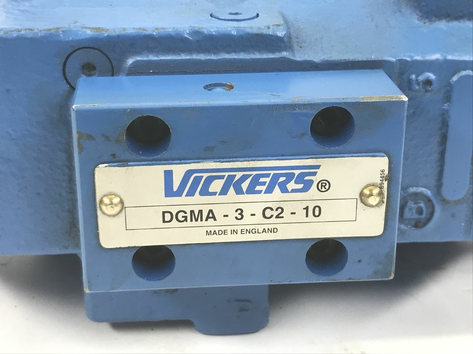 Eaton Vickers KDG3V 8 33C33ON E 20 valve with DGMA-3-C2-10 pilot | eBay