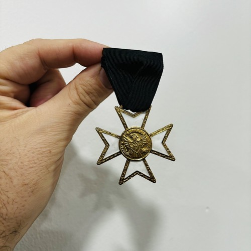 Vintage Knights Templar Freemason Maltese Cross Medal Pin Masonic Lodge ...