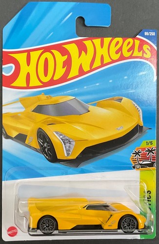 Hot Wheels CADILLAC PROJECT GTP HYPERCAR, Yellow, * DAMAGED *, * BOX ...