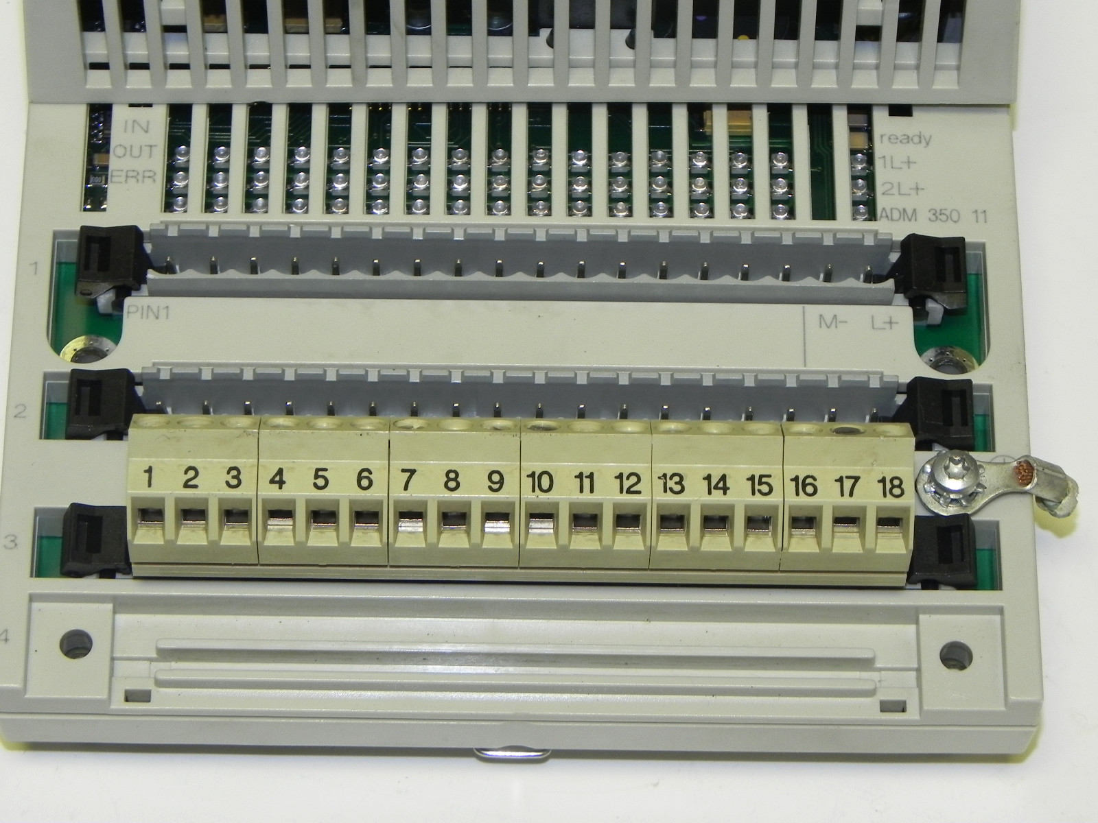 SCHNEIDER AUTOMATION TSX MOMENTUM 170ADM35011 I/O BASE WITH 170NEF11021 ...