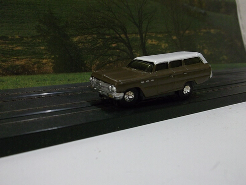 Atlas Buick station wagon in brown / white roof (reproduction) body ...