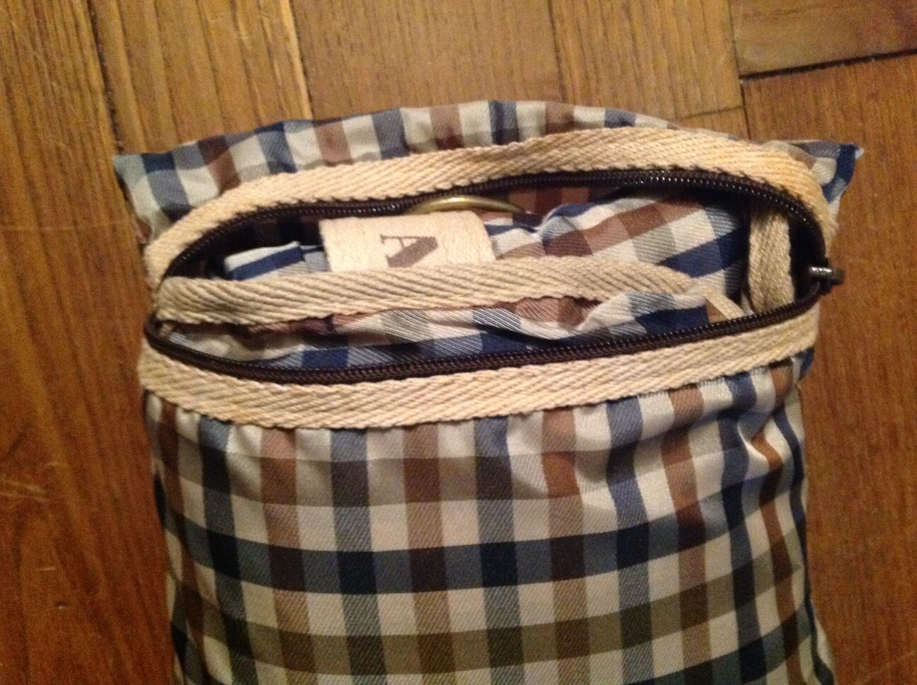 Gadget Document Aquascutum Brand Telecom + Bag CP, Mpatta And Pencil ...