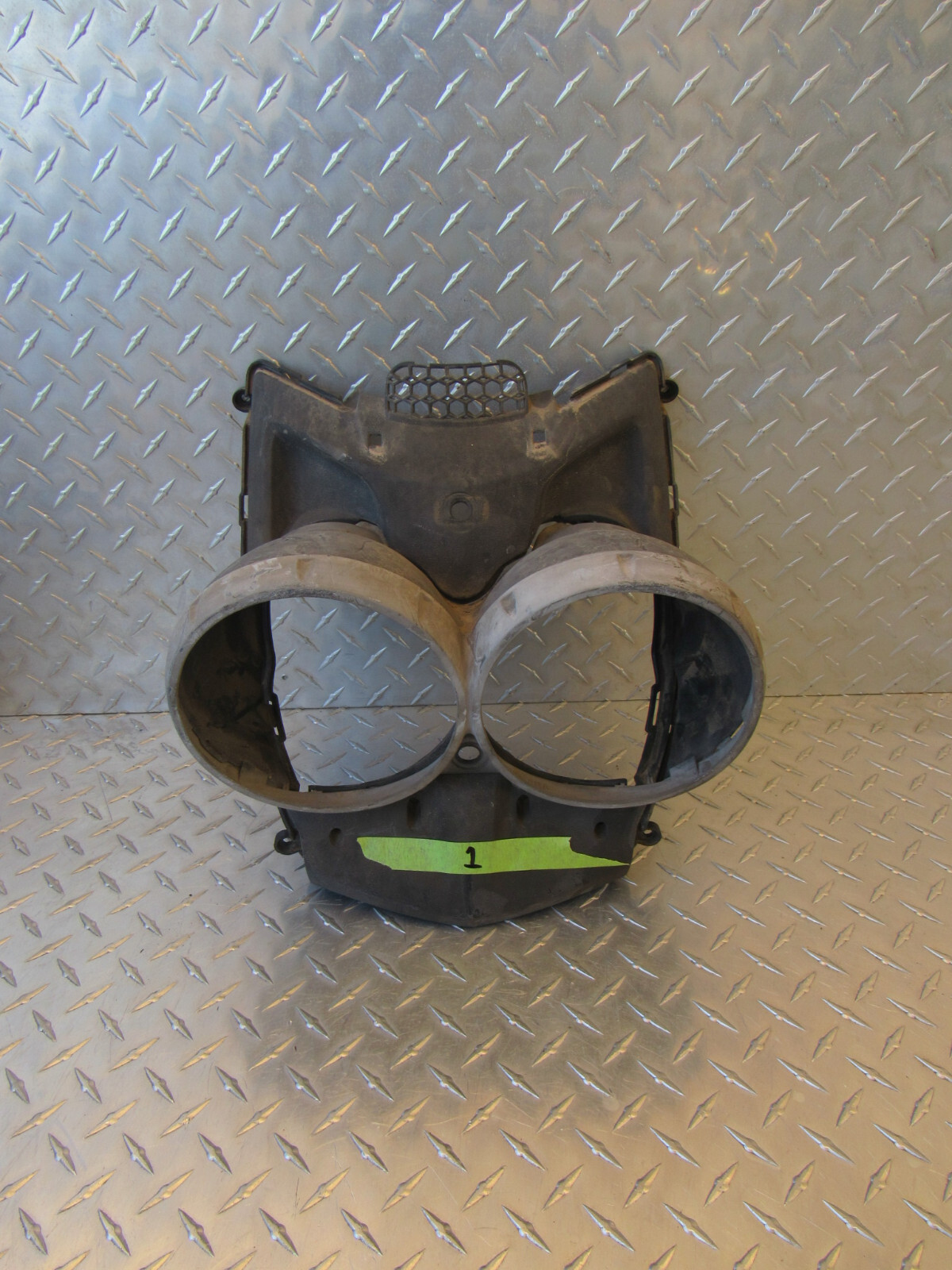 2015 15 YAMAHA YW125 YW 125 ZUMA HEADLIGHT GUARD TRIM COVER | eBay