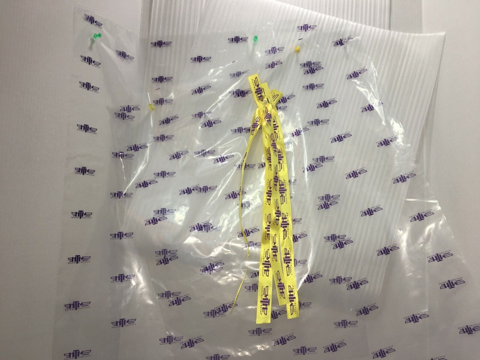 MTH ENGINE STEAM & DIESEL Locomotive Wrapping PLASTIC,FOAM, & RIBBONS ...