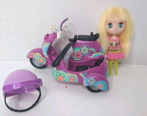 Blythe Loves LPS Littlest Pet Shop Scooter Girl Doll Helmet Set ...