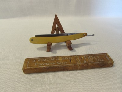 Vintage O.B.M. A.Kastor & Bros NY Bakelite Scales Straight Razor ...