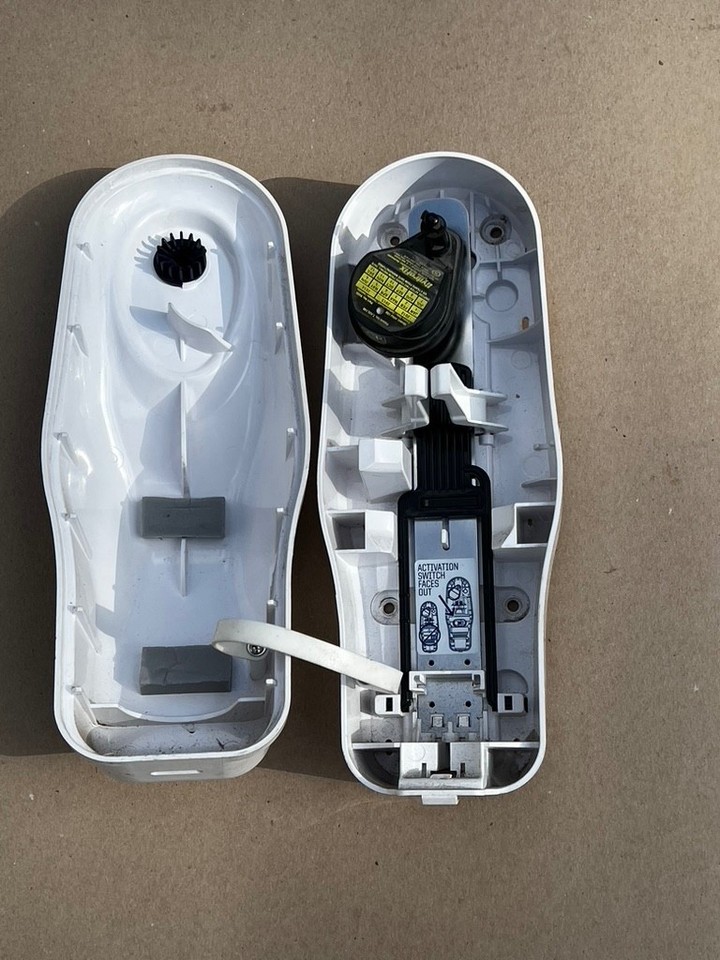 ACR Sea Shelter V4 Category 1 EPIRB Bracket - Used | eBay