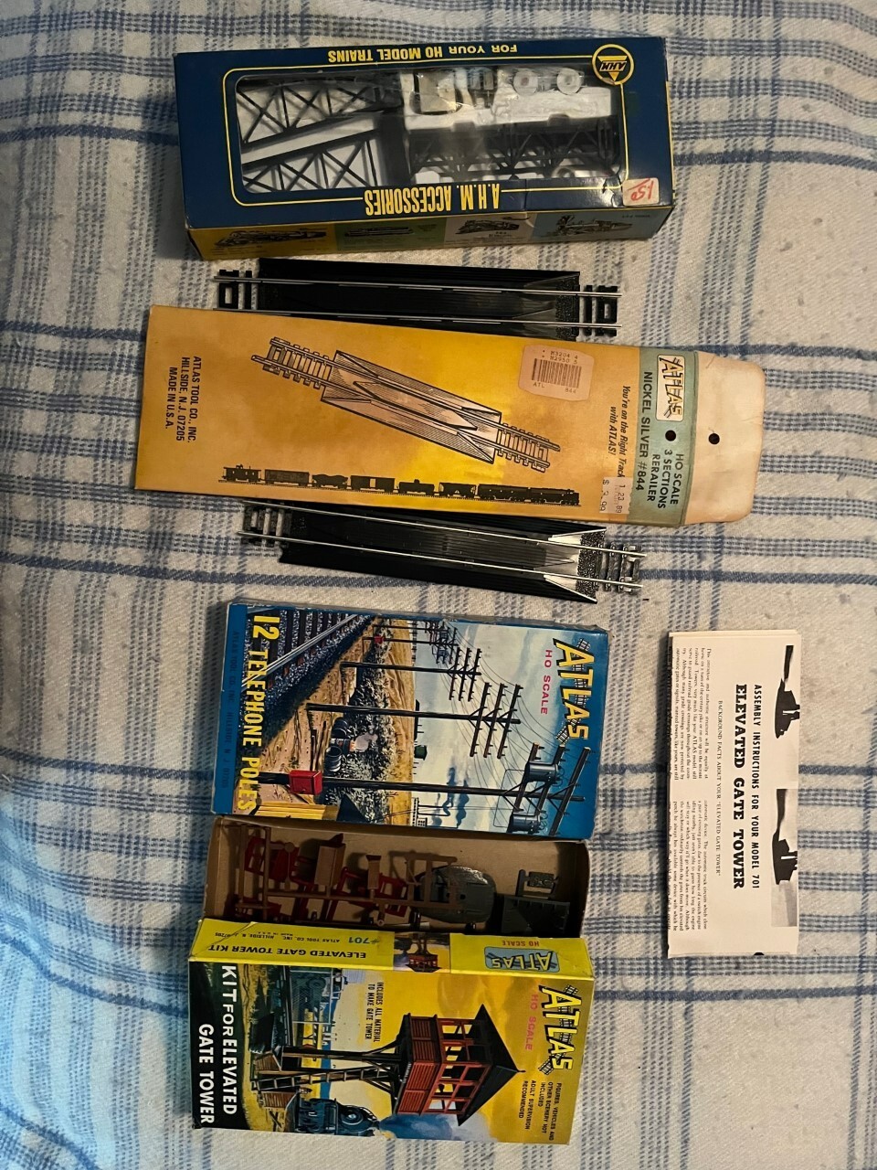 LOT Vintage HO Train Accessories ATLAS , AHM, Rerailer | eBay