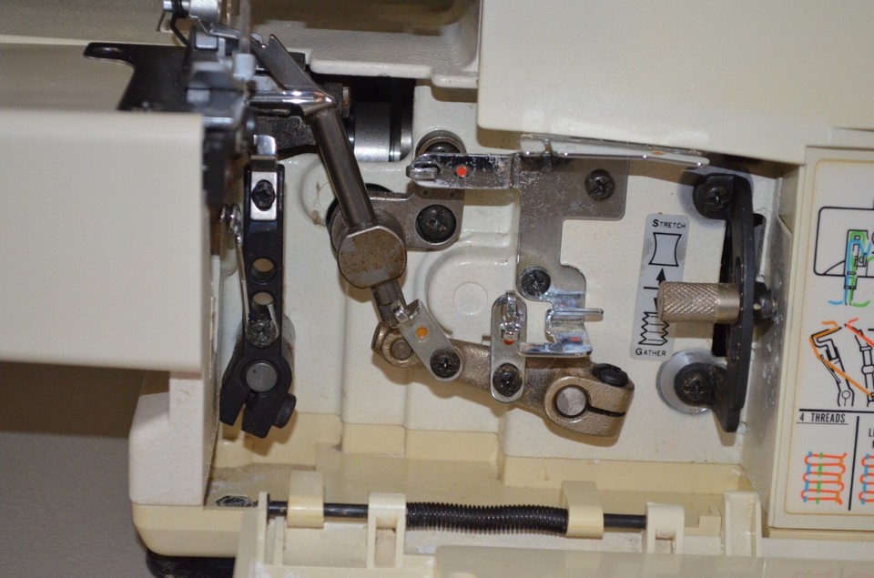 Singer Merritt Lock 14u354B Sewing Machine - with power cord / foot ped ...