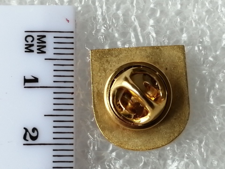 Carrick Rangers FC (Northern Ireland) Badge | eBay UK