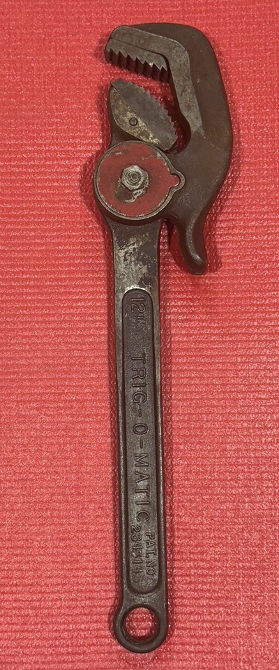 Trig-O-Matic 12" Pipe Wrench Spring Loaded Monkey Chicago USA VERY RARE ...