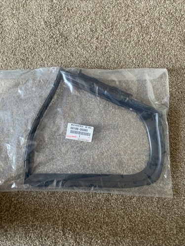 TOYOTA AVENSIS T27 2008-18 REAR DOOR QUARTER WINDOW RH WEATHERSTRIP ...