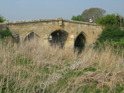 Photo 6x4 Radcot Bridge over the Thames Radcot Bridge is often claimed ...