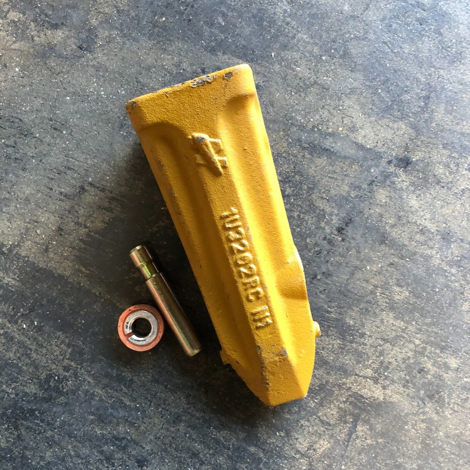 5 PK 1U3202RC J200 ROCK BUCKET TEETH ,TOOTH WITH PIN RETAINER 8E6209 ...