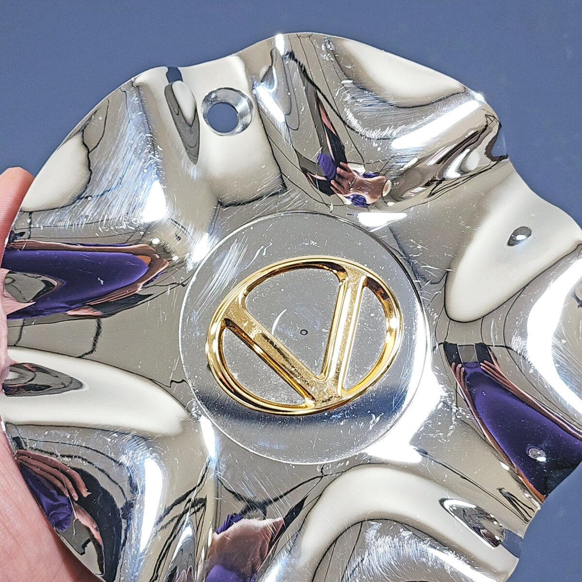 ONE SINGLE VOGUE CHROME WHEEL CENTER CAP GOLD VOGUE LOGO # 10510 USED ...