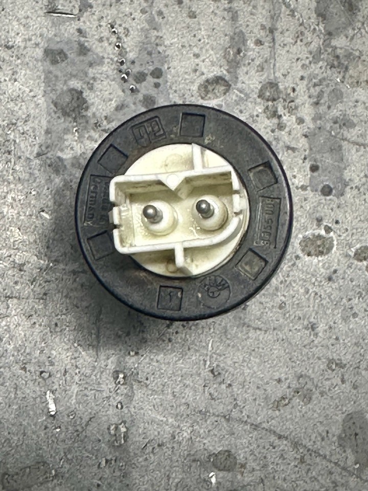 BMW E30 E34 E32 diff speed sensor speedometer pulse generator 8355008 ...