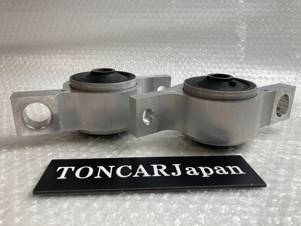 Lexus Front Lower Control Arm Bushing Set Genuine 48075-30030 48076 ...
