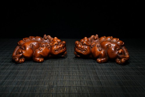 Chinese Antique Wooden Boxwood Carving Exquisite Pixiu Statue Sculpture ...