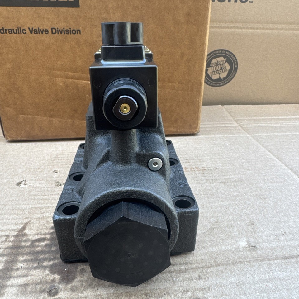PARKER PILOT DIRECTIONAL CONTROL VALVE HYDRAULIC D61VW Series 5000psi ...