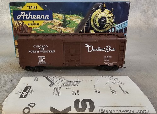 Athearn HO Scale Chicago & North Western 40' Box Car 841-2 CNW 2121 ...