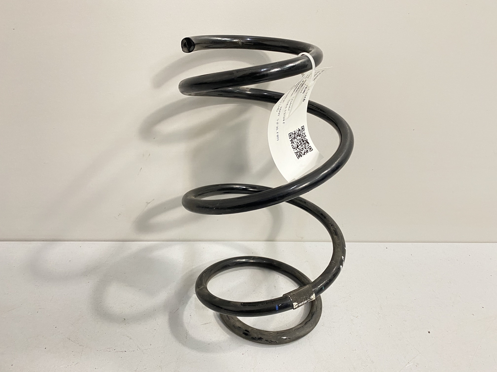 BMW 1 F20 F21 2 F22 F23 3 F30 F31 4 F32 F33 Front Left Coil Spring 2013 ...