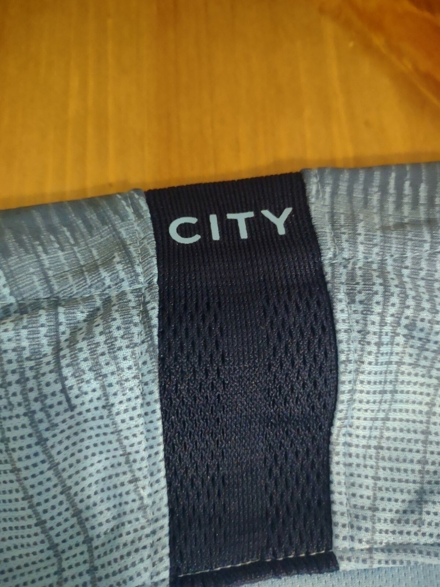 NWT Manchester City 18/19 Home Nike Jersey Size Men's Small NWT Manchester City 18/19 Home Nike Jersey Size Men's Small