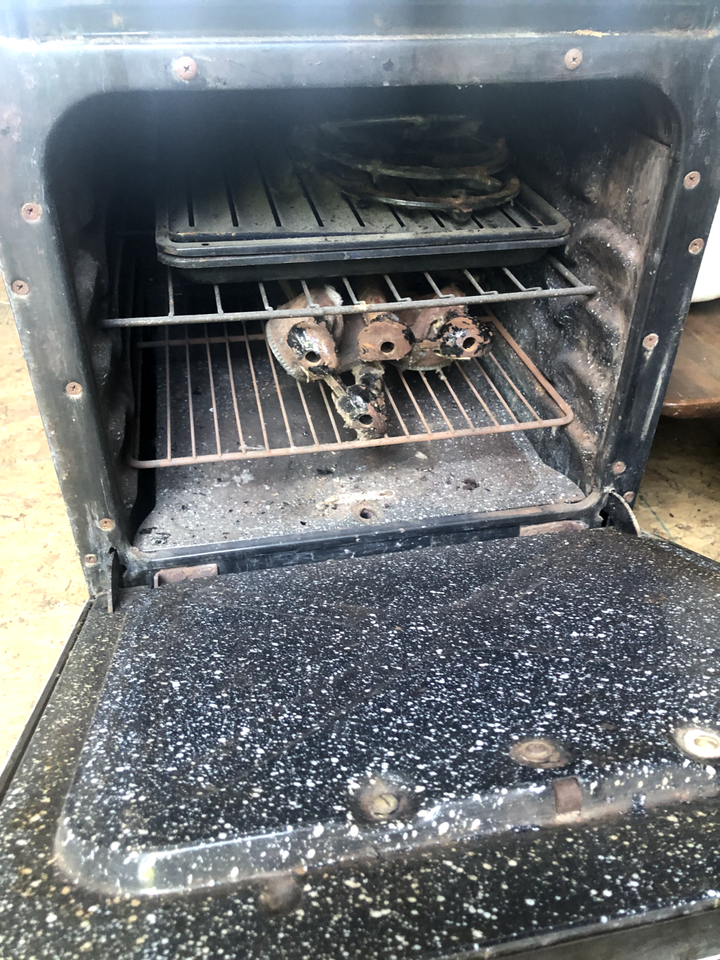 Vintage Apartment Sized Gas Stove/ works. good prop | eBay