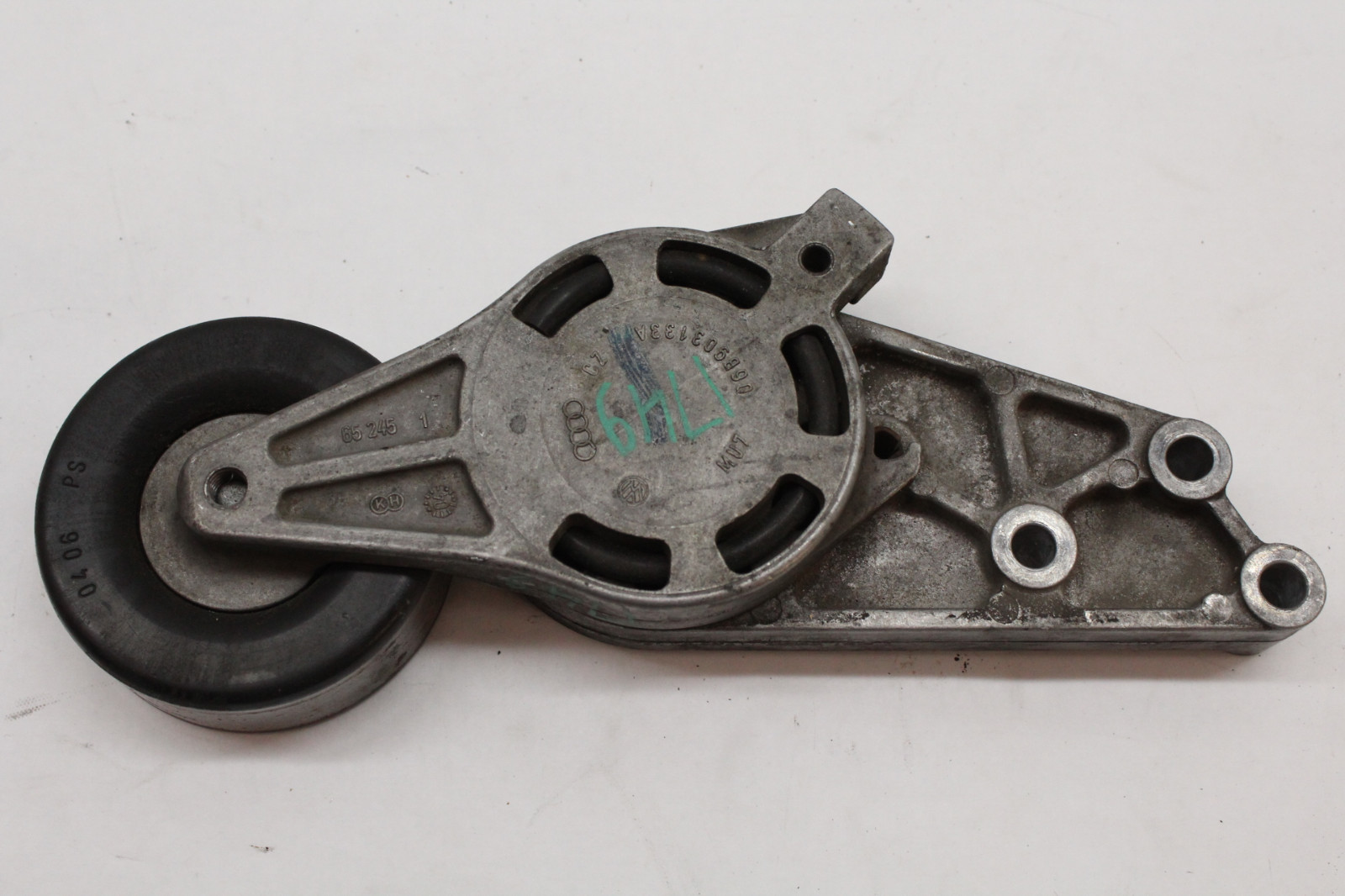 2005 AUDI A4 SERPENTINE BELT TENSIONER DRIVE 06B 903 133 A OEM 02 03 04 ...