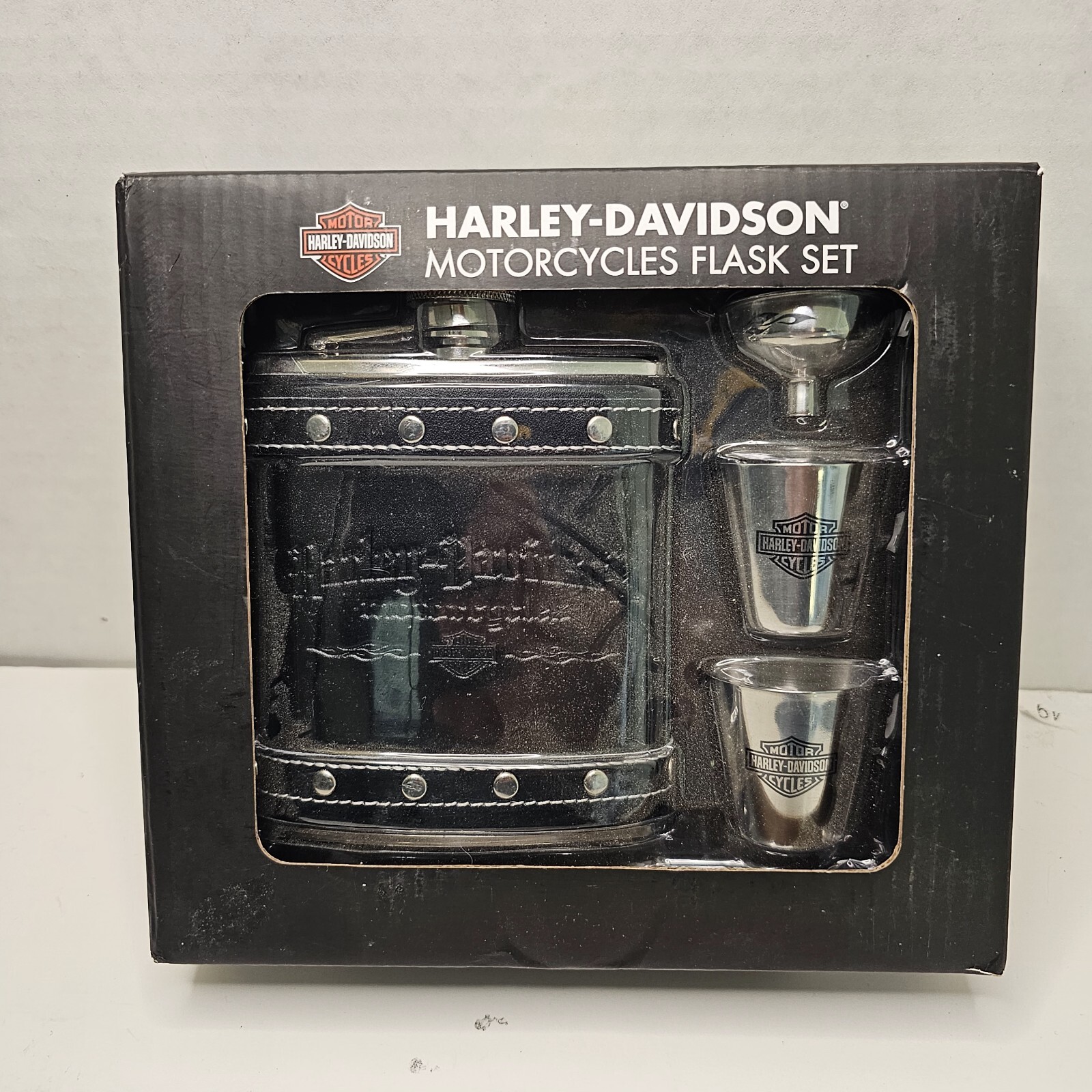 Harley-Davidson Motorcycles Flask Gift Set for sale online | eBay