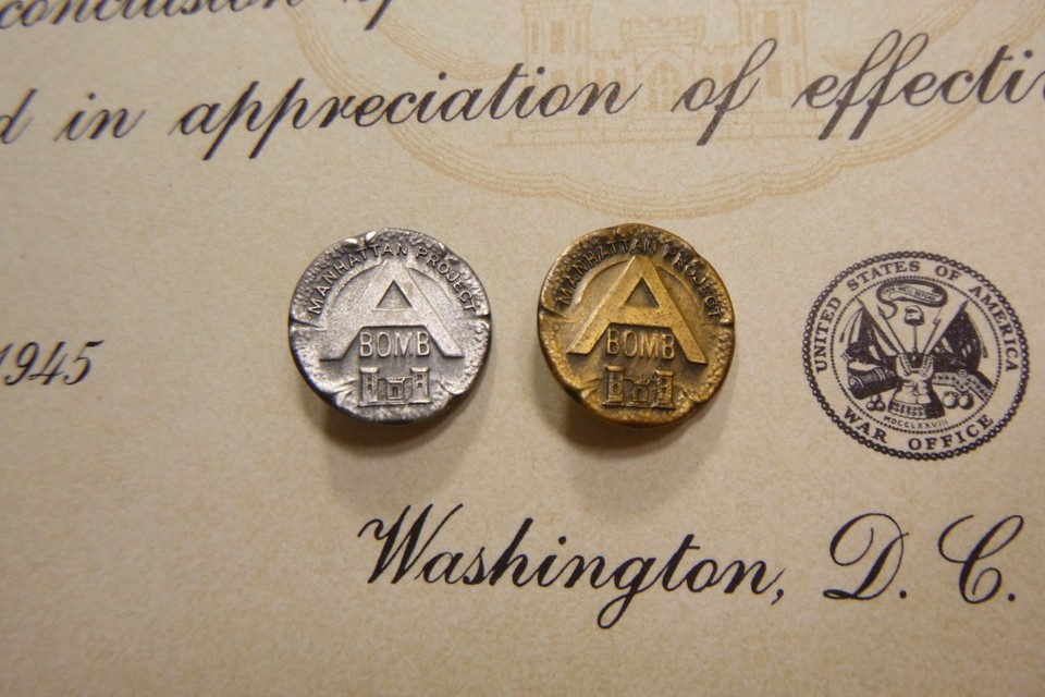 MANHATTAN PROJECT TOP SECRET COLLECTION WWII PIN SET SILVER BRONZE ...