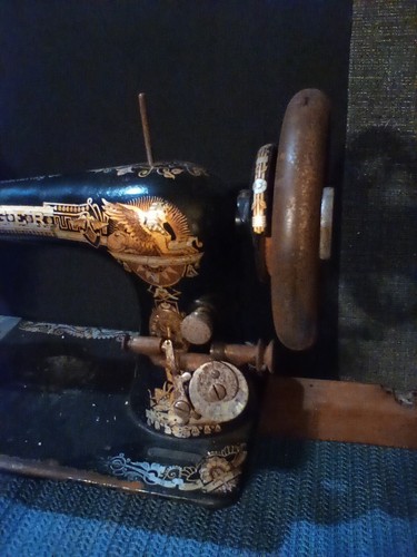 Antique 1892 Singer Sphinx model 27 Sewing Machine* Read Description ...