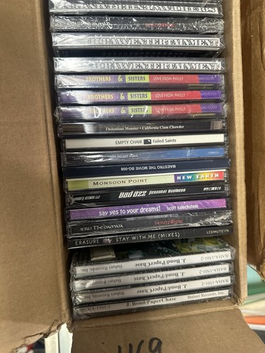 Lot of 30+ Assorted CDs MIX ALL Genres Artwork+Case RANDOM BUNDLE ...