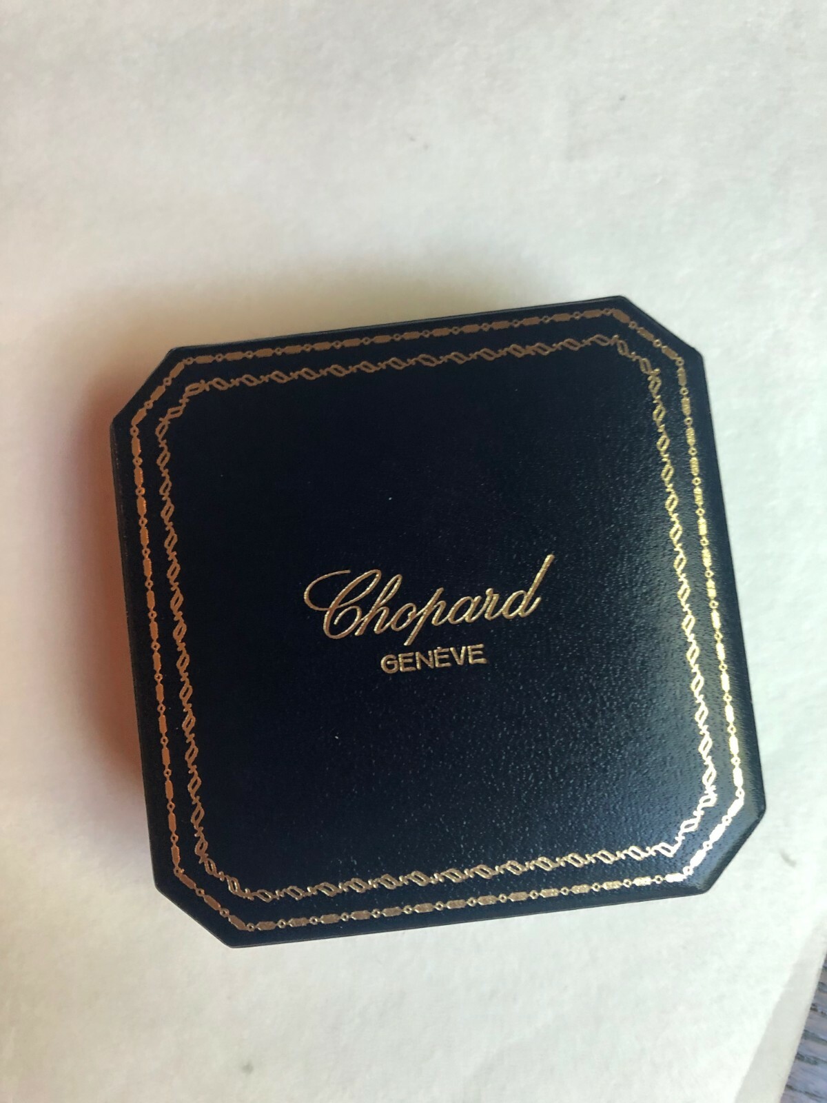 Chopard 18K gold Floating Happy Diamonds Heart Love P… - Gem